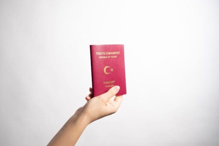 E-pasaport : Nedir? Nasıl Alınır? 2026 Ücreti | Geziyoo